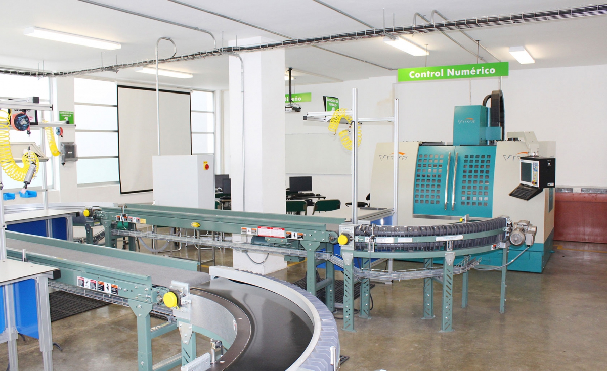 Instalaciones UCEM :: Universidad del Centro de México